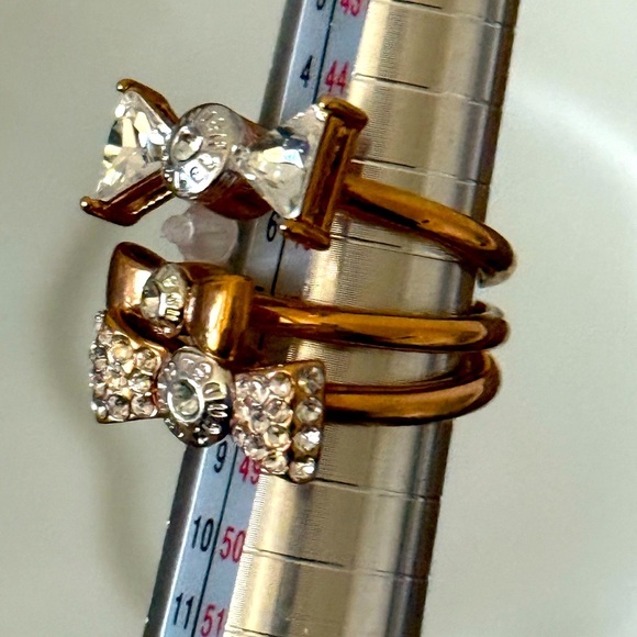 henri bendel | Jewelry | Henri Bendel Bow Stack Ring Set New With Tags ...